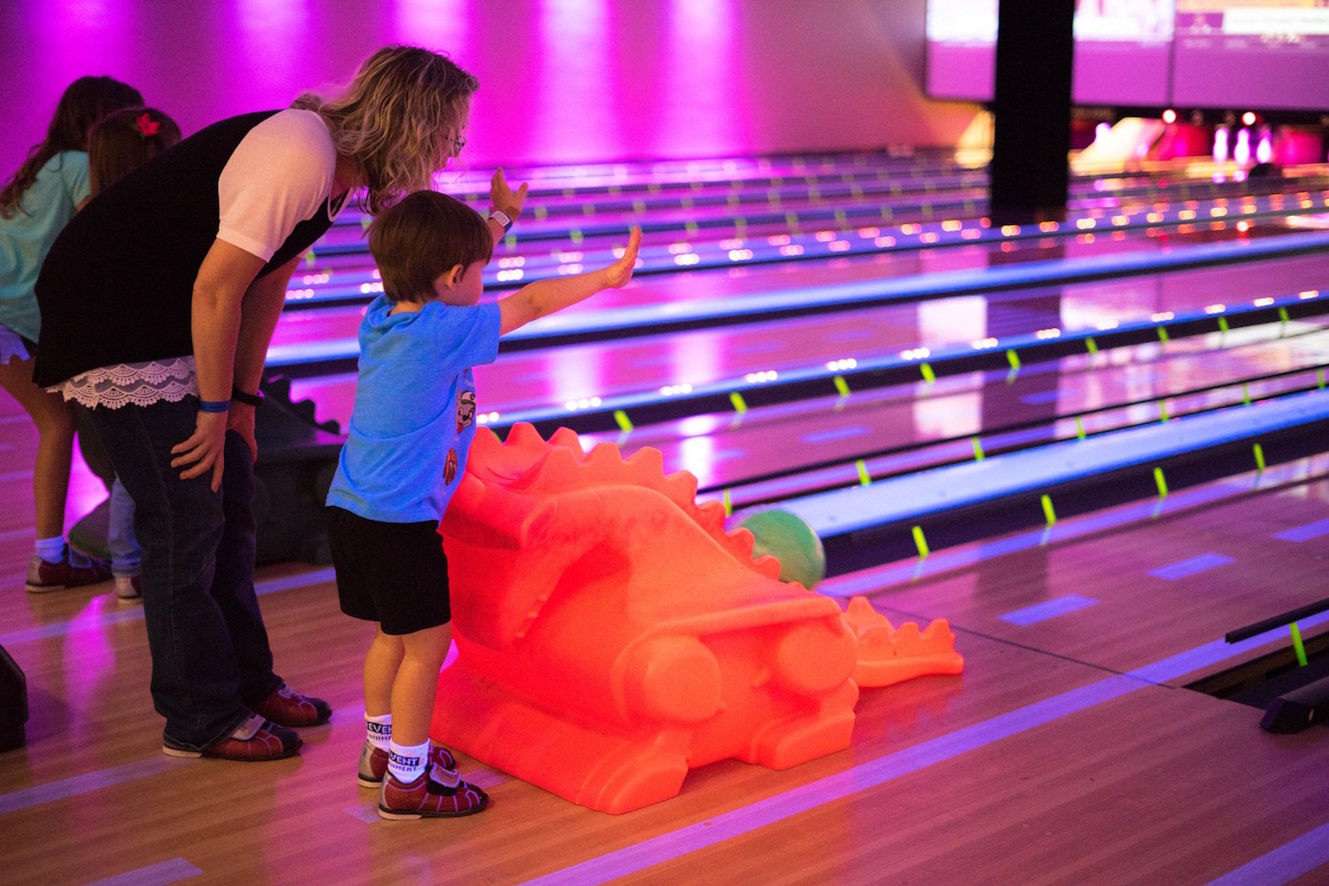 Grapevine's Main Event Entertainment reopens after full renovation ...